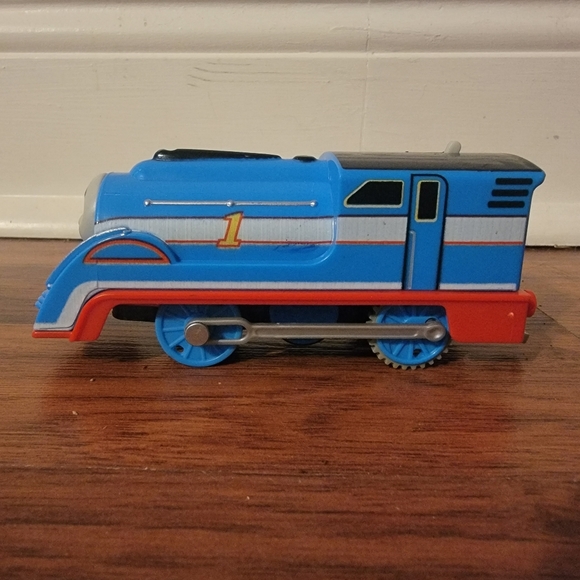 Thomas & Friends | Toys | Thomas Friends Trackmaster Thomas Streamline ...